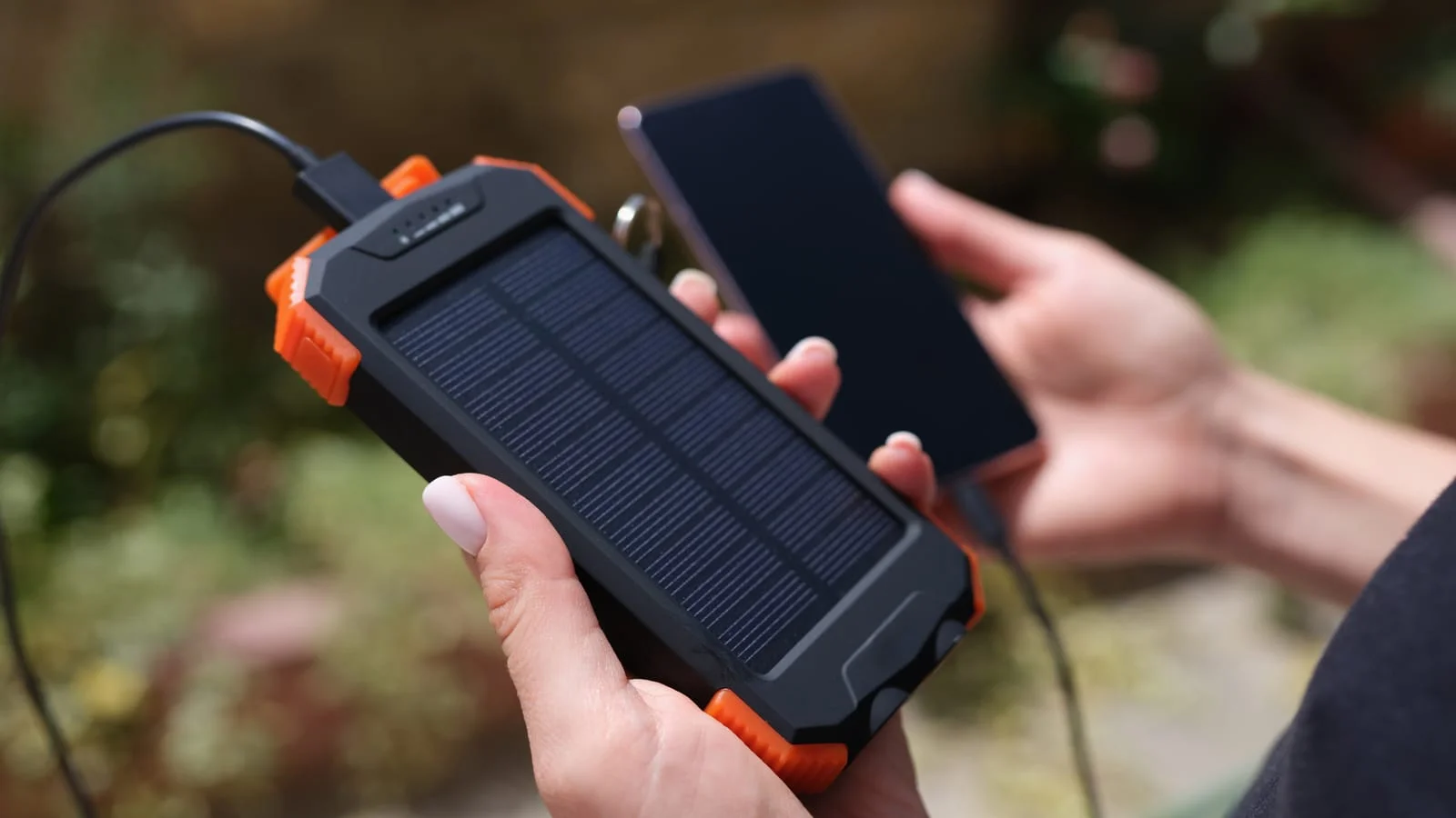 Top Camping Gadgets for 2026: Must-Have Gear | CampingMaestro